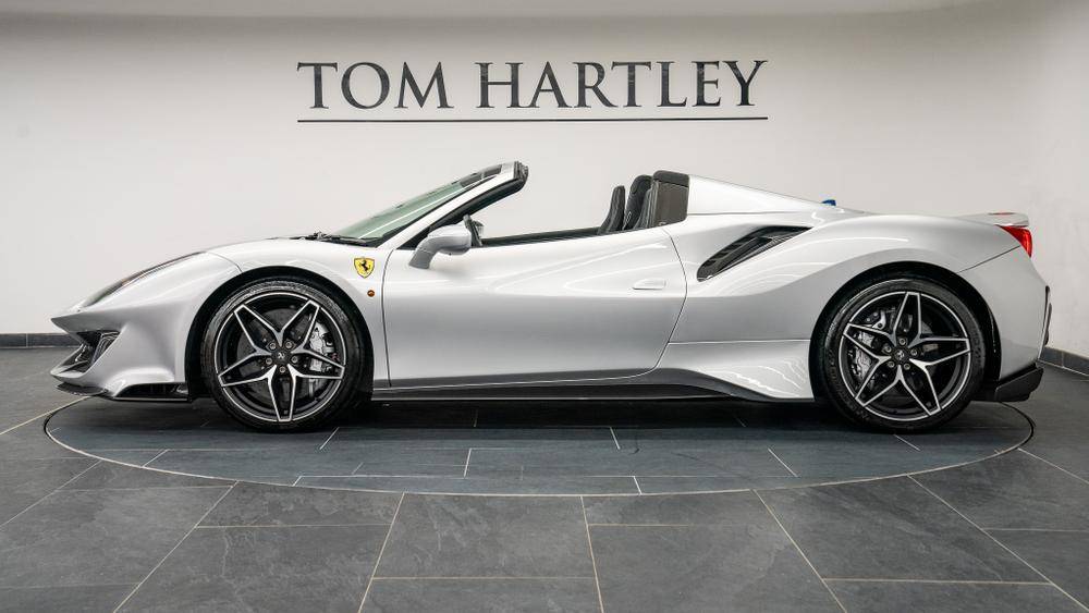 Ferrari 488 Pista Spider (2019) in vendita a 558.498