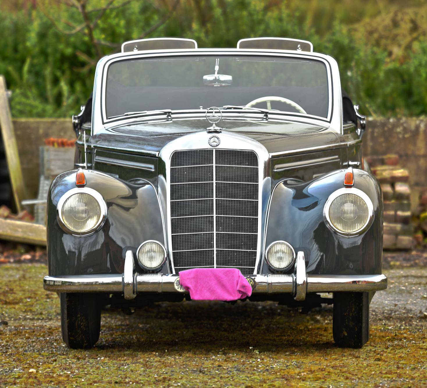 Mercedes-Benz 220 W 187 Oldtimer kaufen - Classic Trader