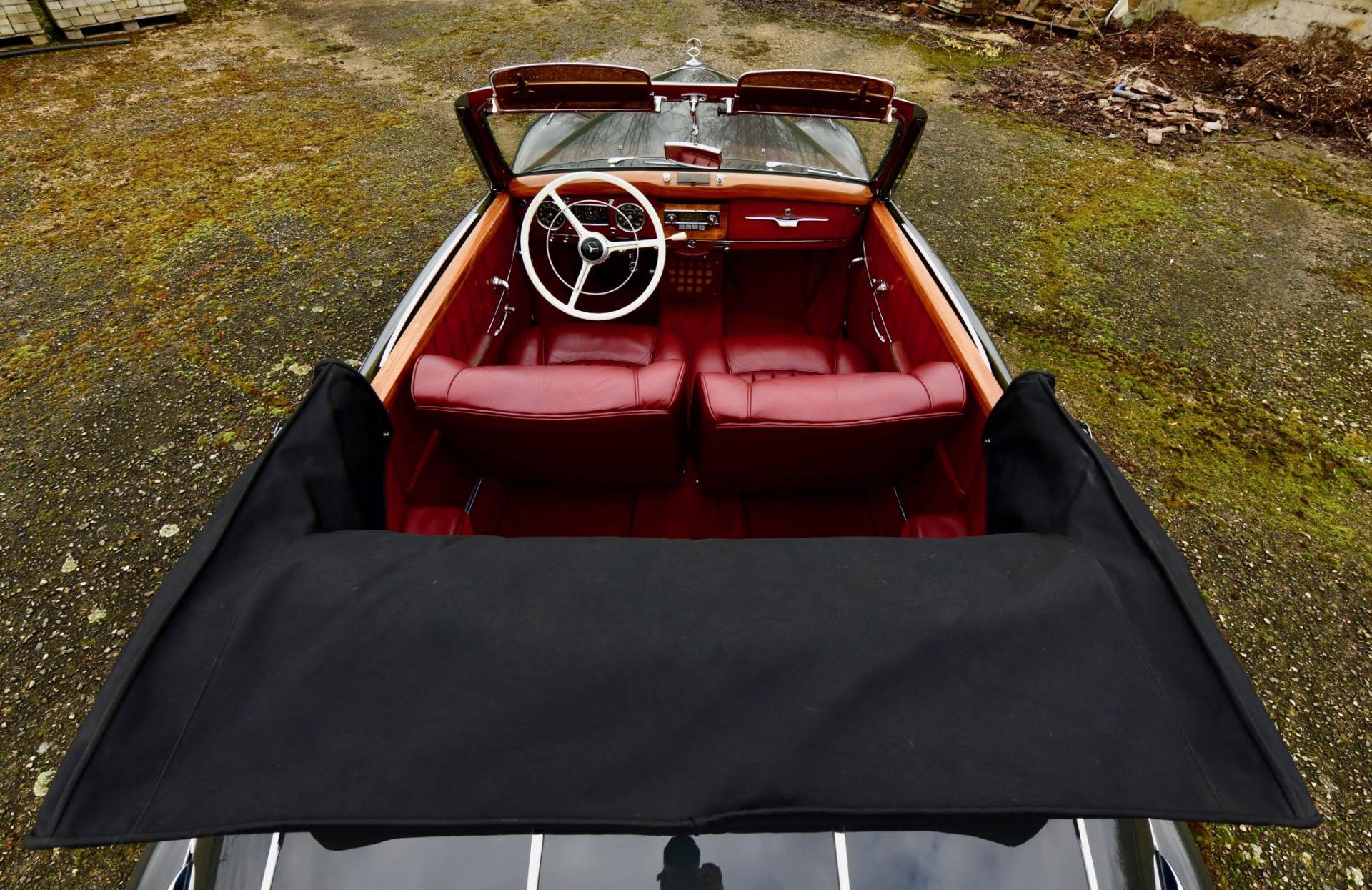 Mercedes-Benz 220 W 187 Oldtimer kaufen - Classic Trader
