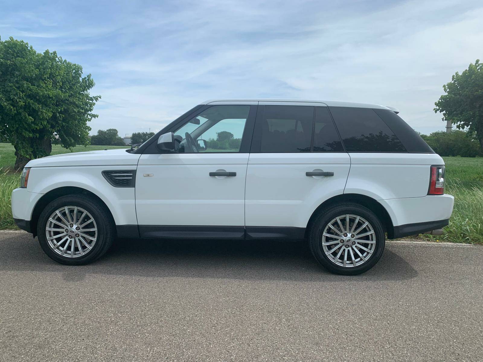 Land Rover Range Rover Sport Classic Cars for Sale - Classic Trader