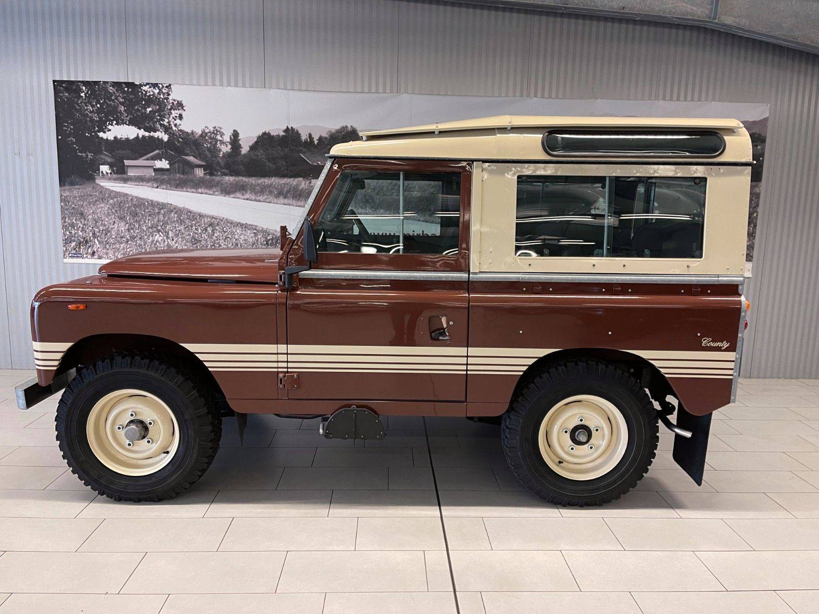 Land Rover 88 (1983) voor EUR 55.900 kopen