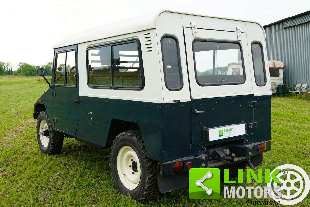 UMM Cournil Entrepreneur (1985) en vente pour 8 500