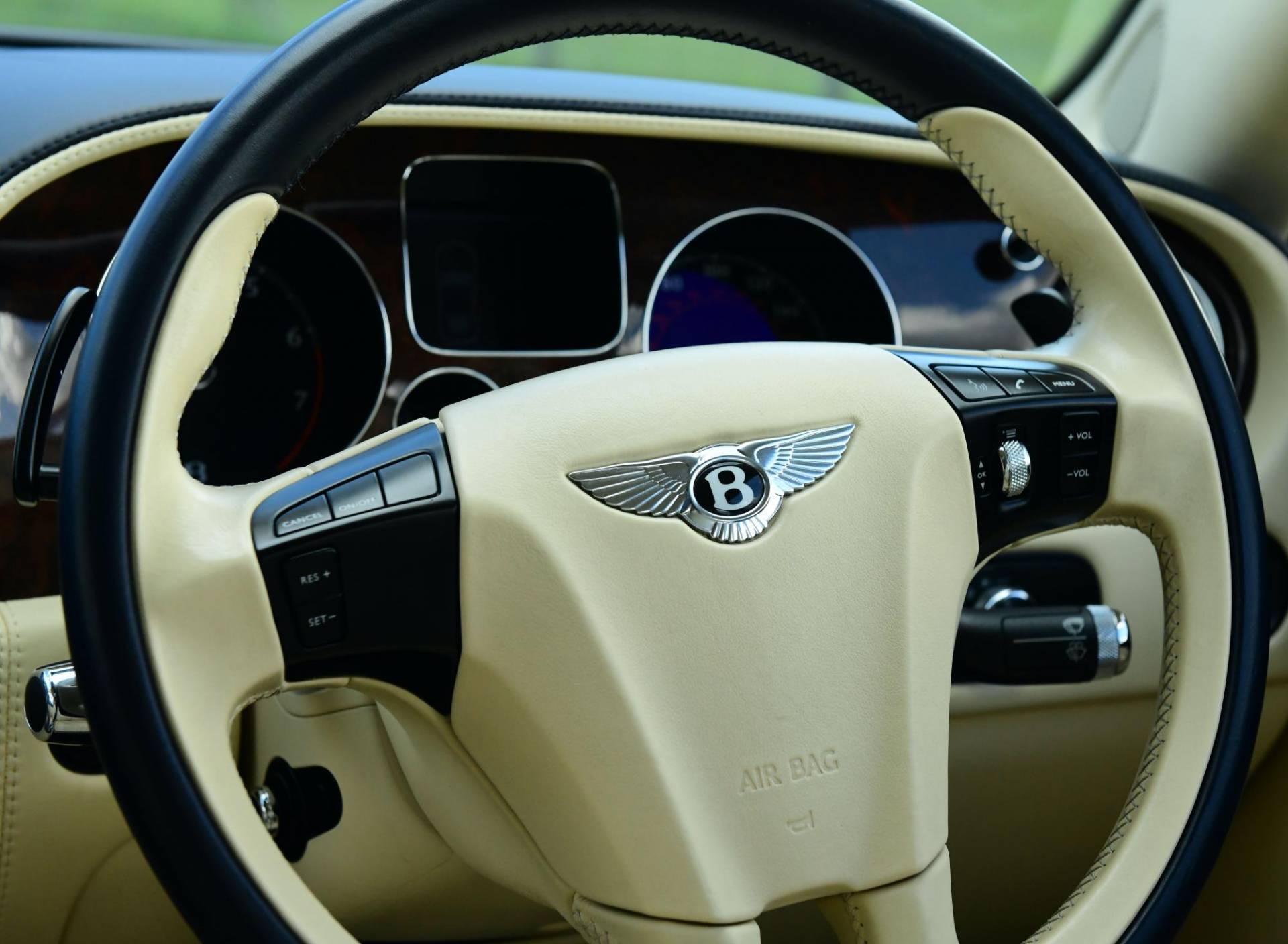 Vintage & Prestige Fine Motor Cars in RM17 6ST Grays (United Kingdom ...