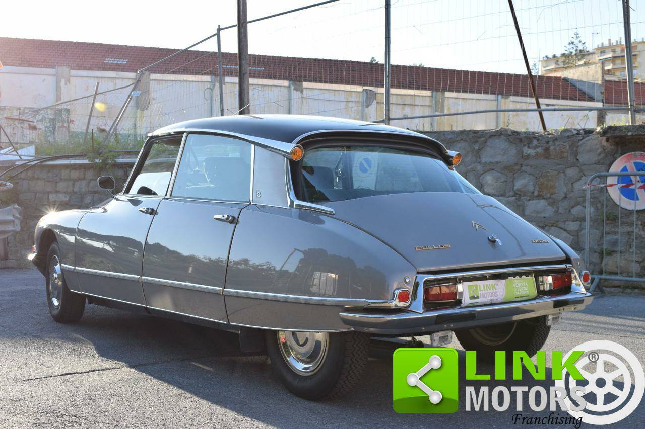 For Sale: Citroën DS 20 A (1969) offered for £48,762