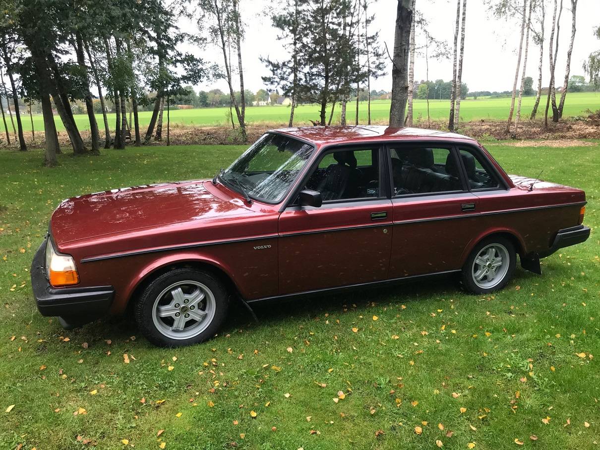For Sale: Volvo 240 Turbo (1983) offered for GBP 25,130