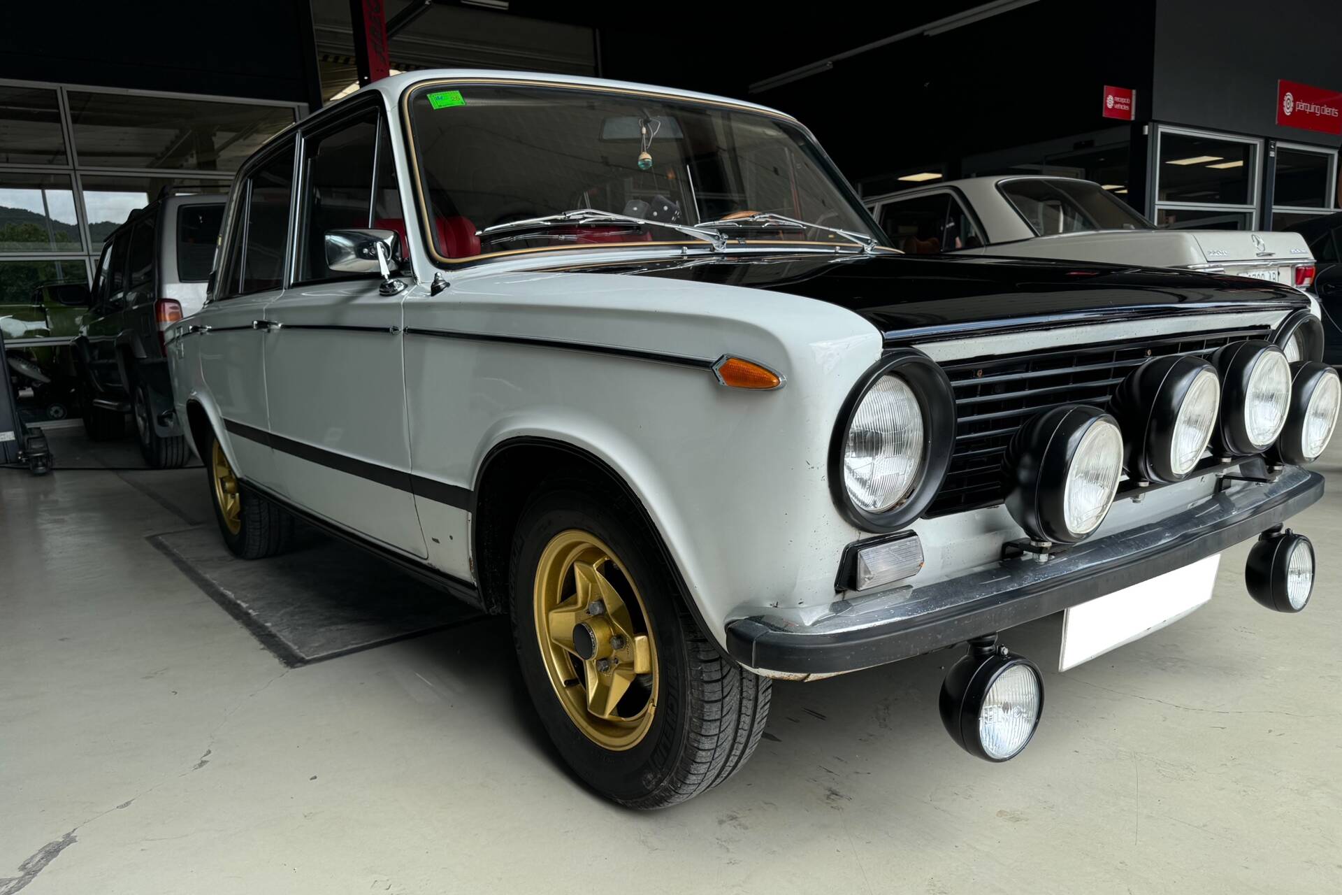 For Sale: SEAT 124 (1971) offered for €4,500