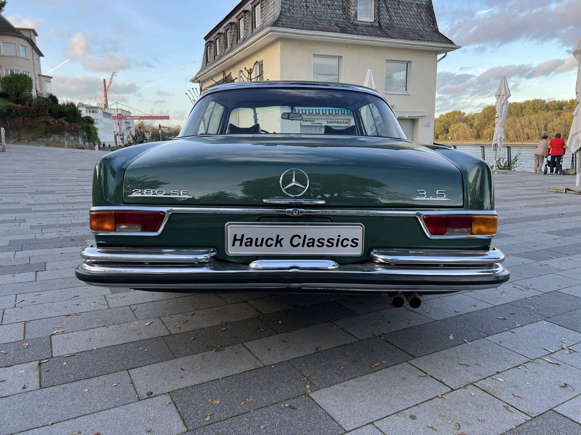 For Sale: Mercedes-Benz 280 SE 3,5 (1969) offered for GBP 103,207