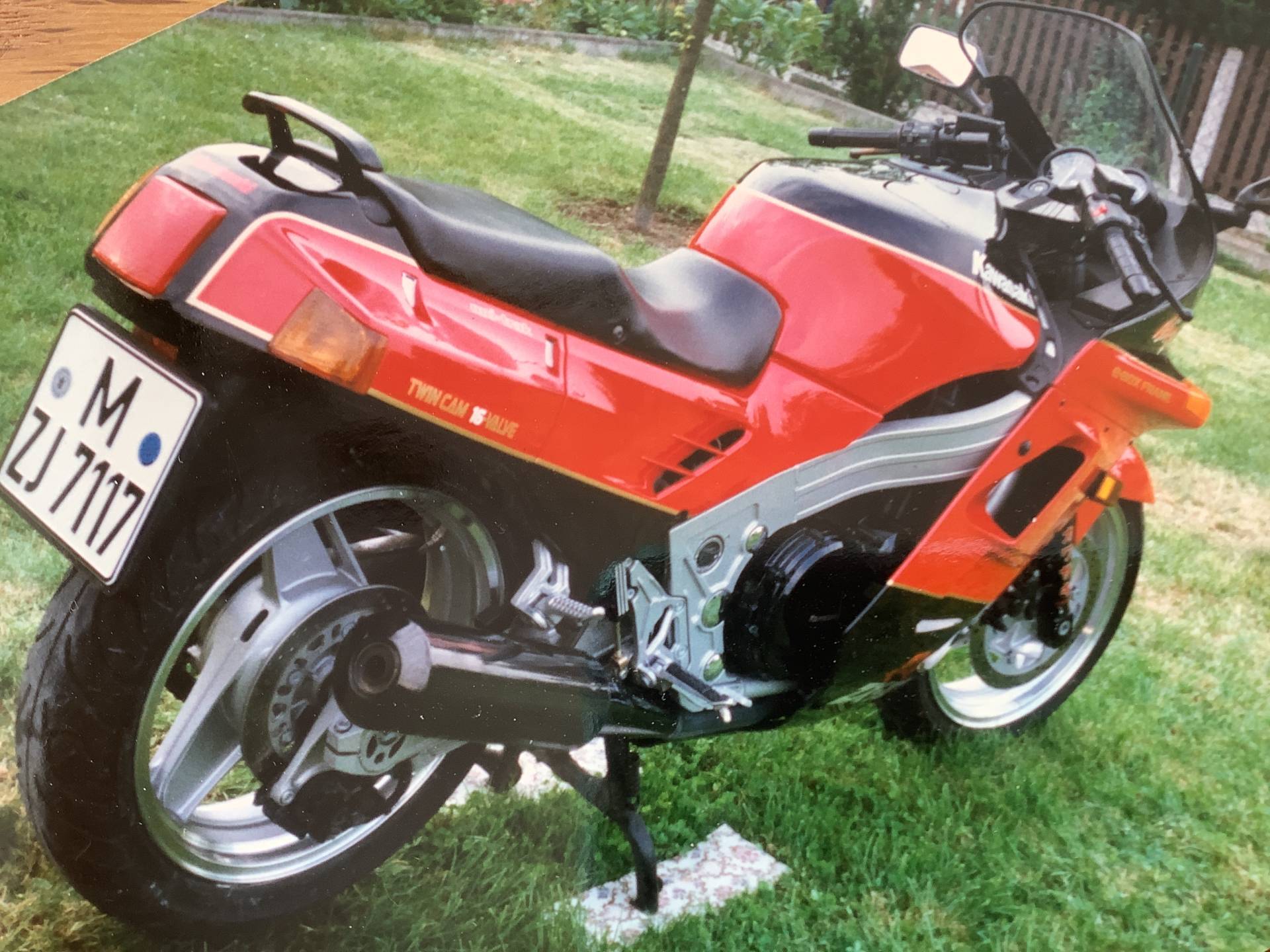 For Sale: Kawasaki ZX-10 (1988) offered for £5,040