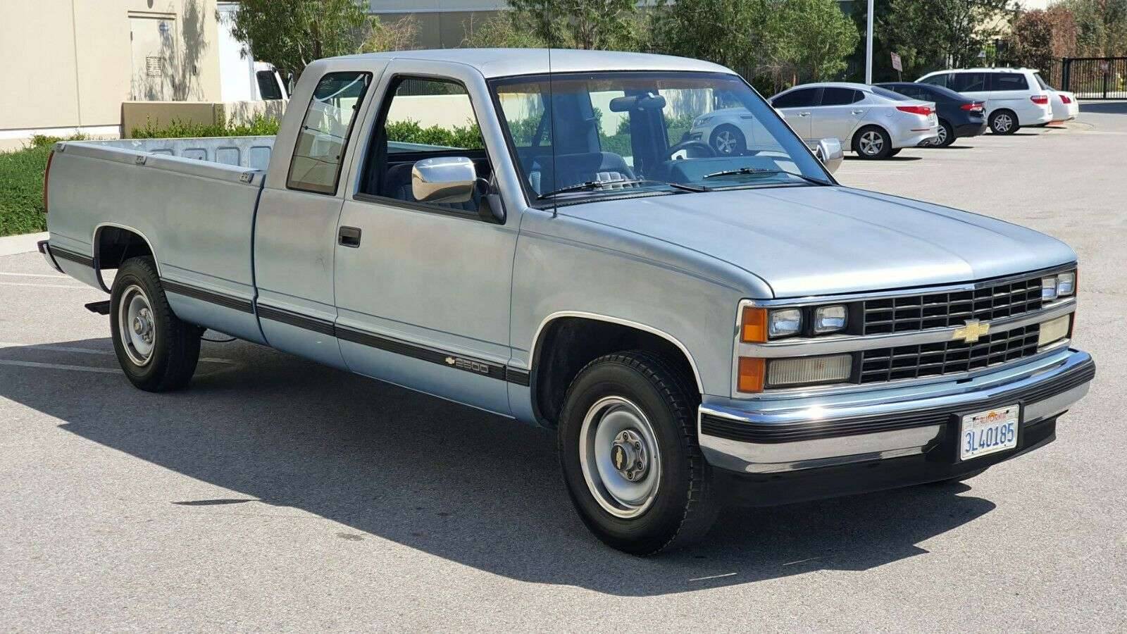 Chevrolet C2500 Silverado (1988) voor EUR 12.700 kopen