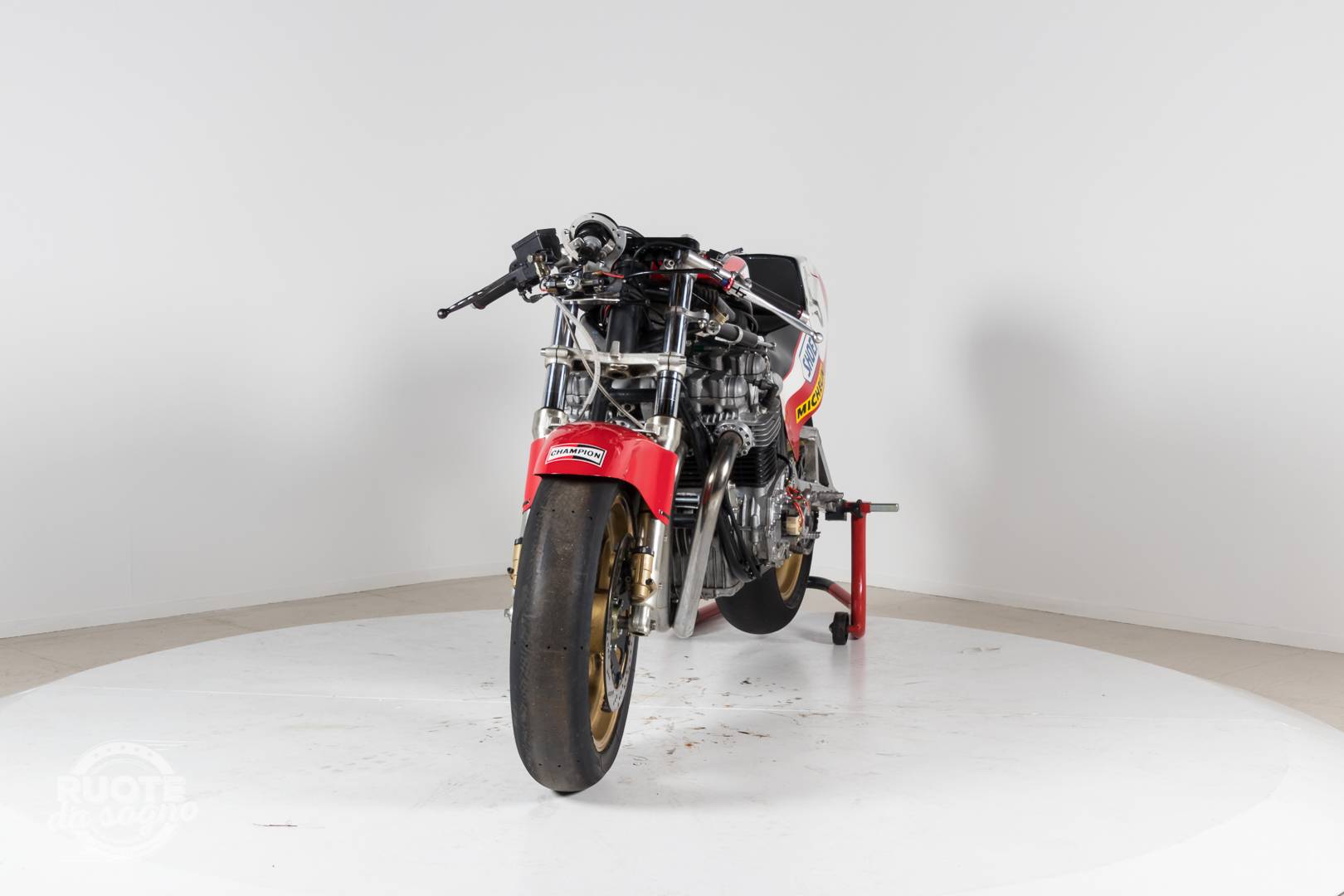 For Sale: Suzuki XR69 Harris F1 (1984) offered for AUD 50,675