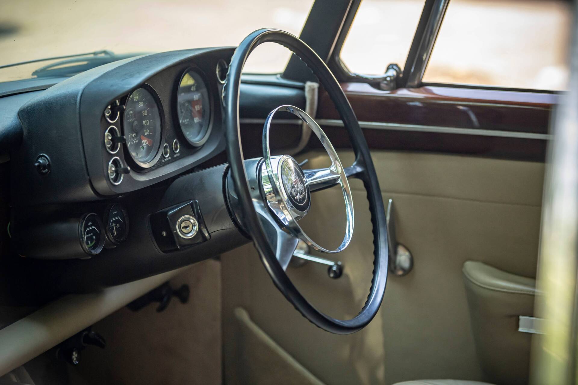 Te koop: Rover 3.5 Litre (1973) aangeboden voor € 14.031