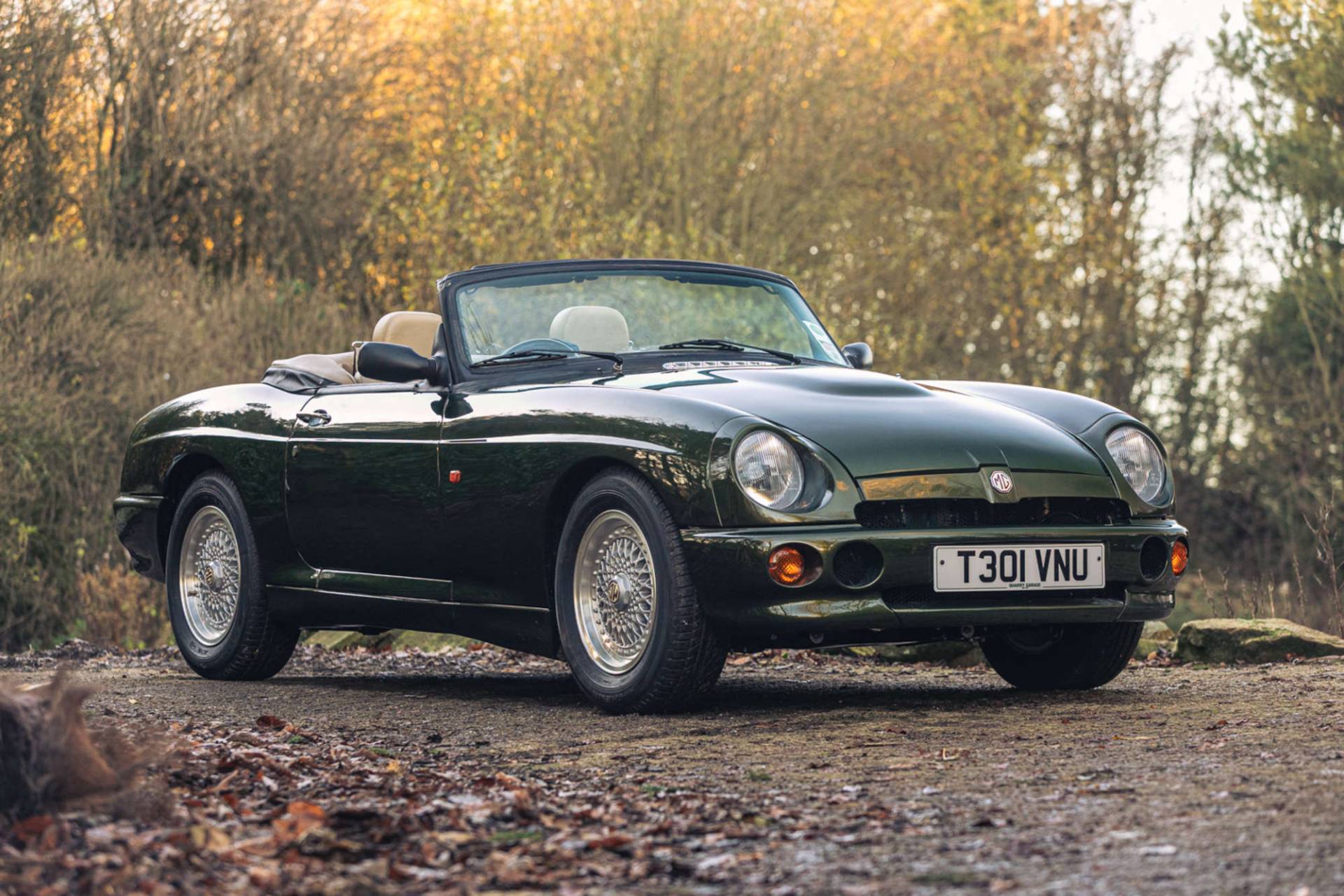 MG RV8 (1999) kopen - Classic Trader