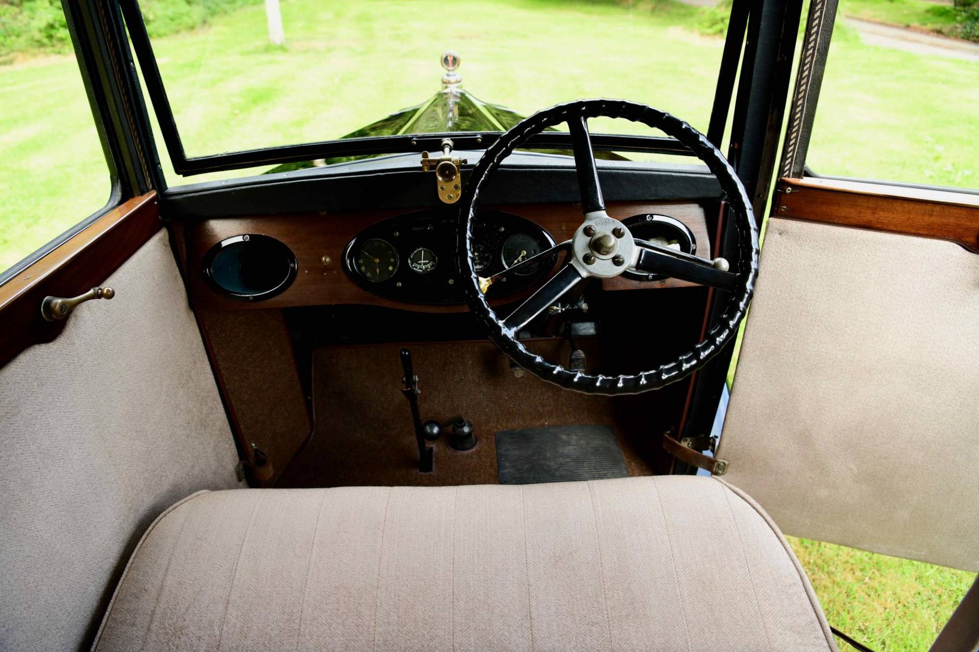 En Venta: Standard Nine (1927) ofrecido por 22.212 EUR