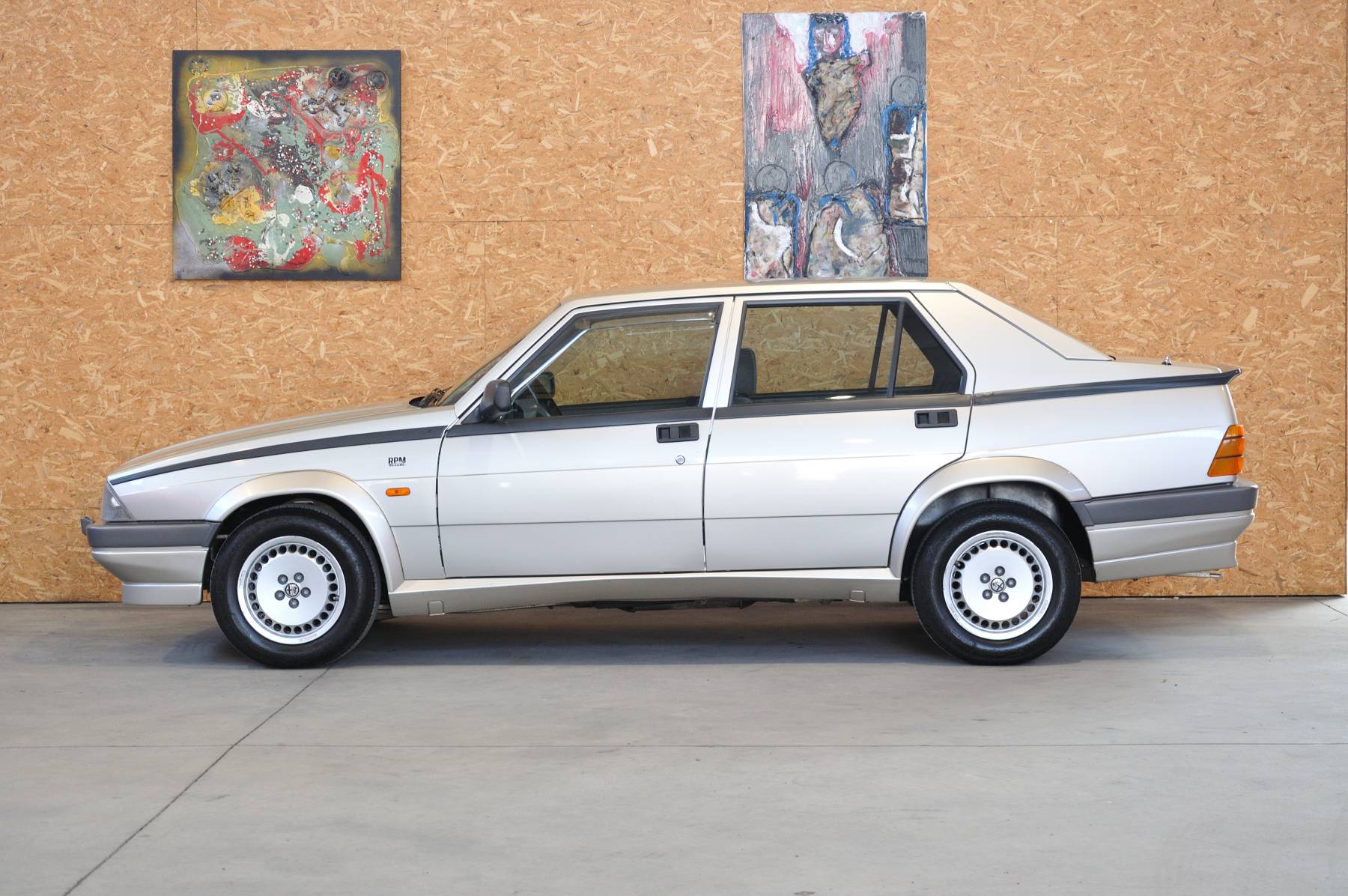 En Venta: Alfa Romeo 75 2.0 Twin Spark (1987) ofrecido por 14.700 EUR