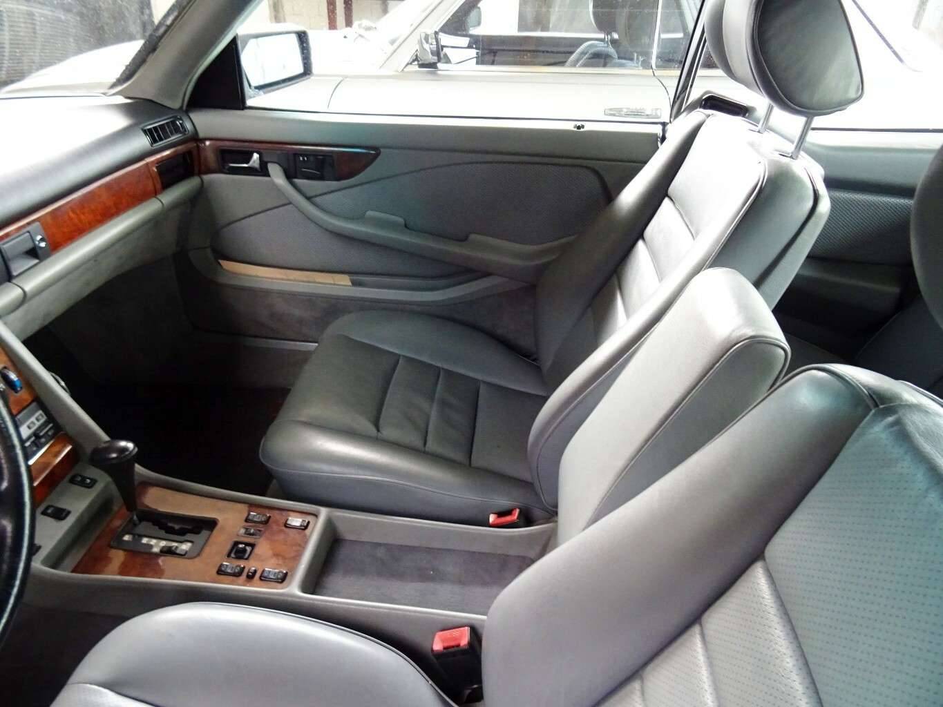 For Sale: Mercedes-Benz 560 SE (1987) offered for $62,944