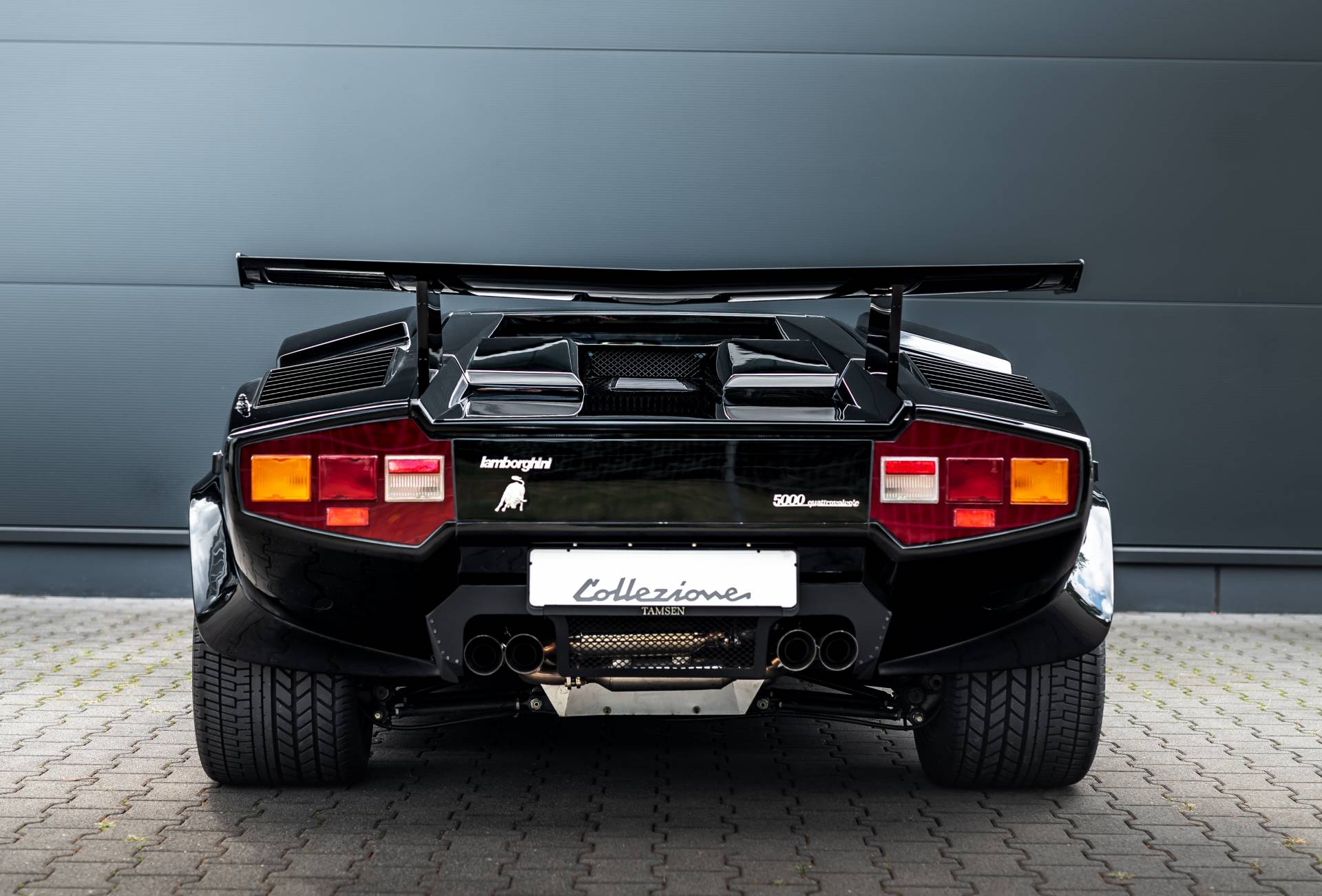 For Sale: Lamborghini Countach LP 5000 QV (1988) offered for AUD 556,130