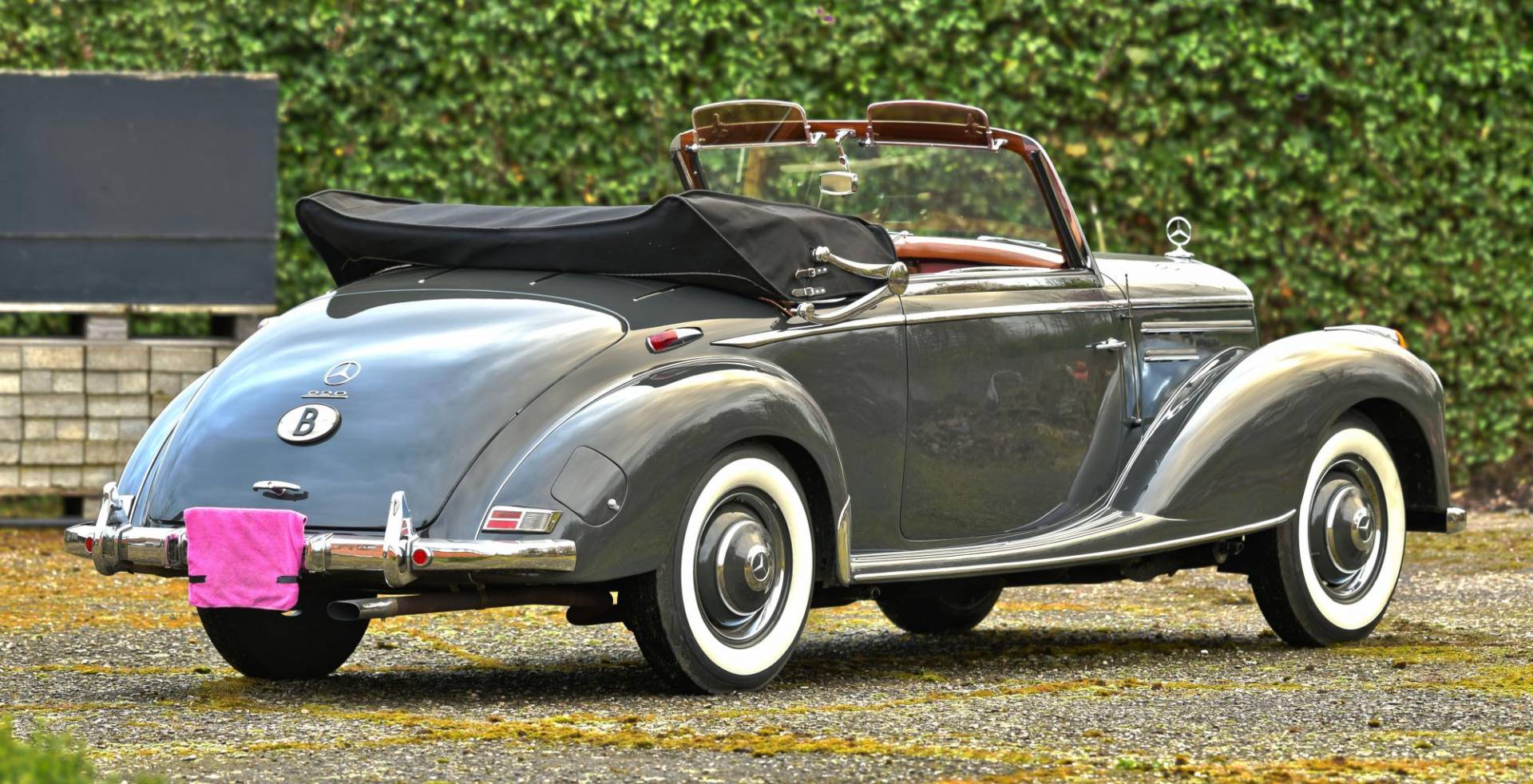 Mercedes-Benz 220 W 187 Oldtimer kaufen - Classic Trader
