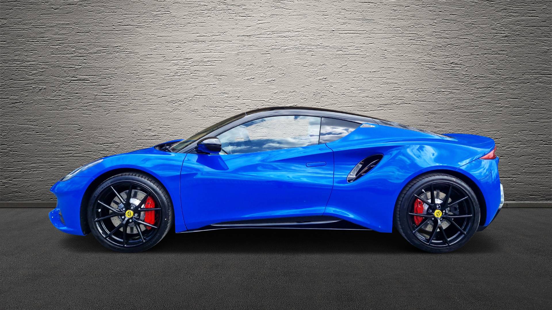 En venta: Lotus Emira "First Edition" (2023) offered for 101.846