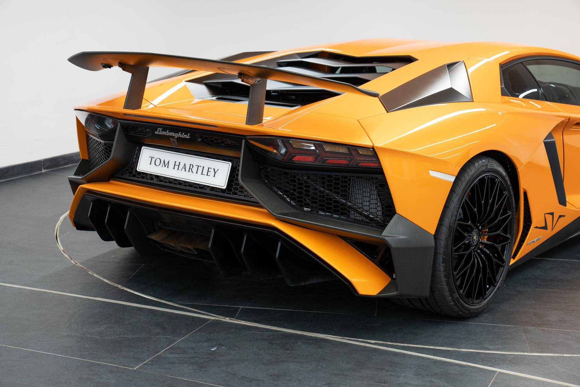 Lamborghini Aventador Oldtimer kaufen - Classic Trader
