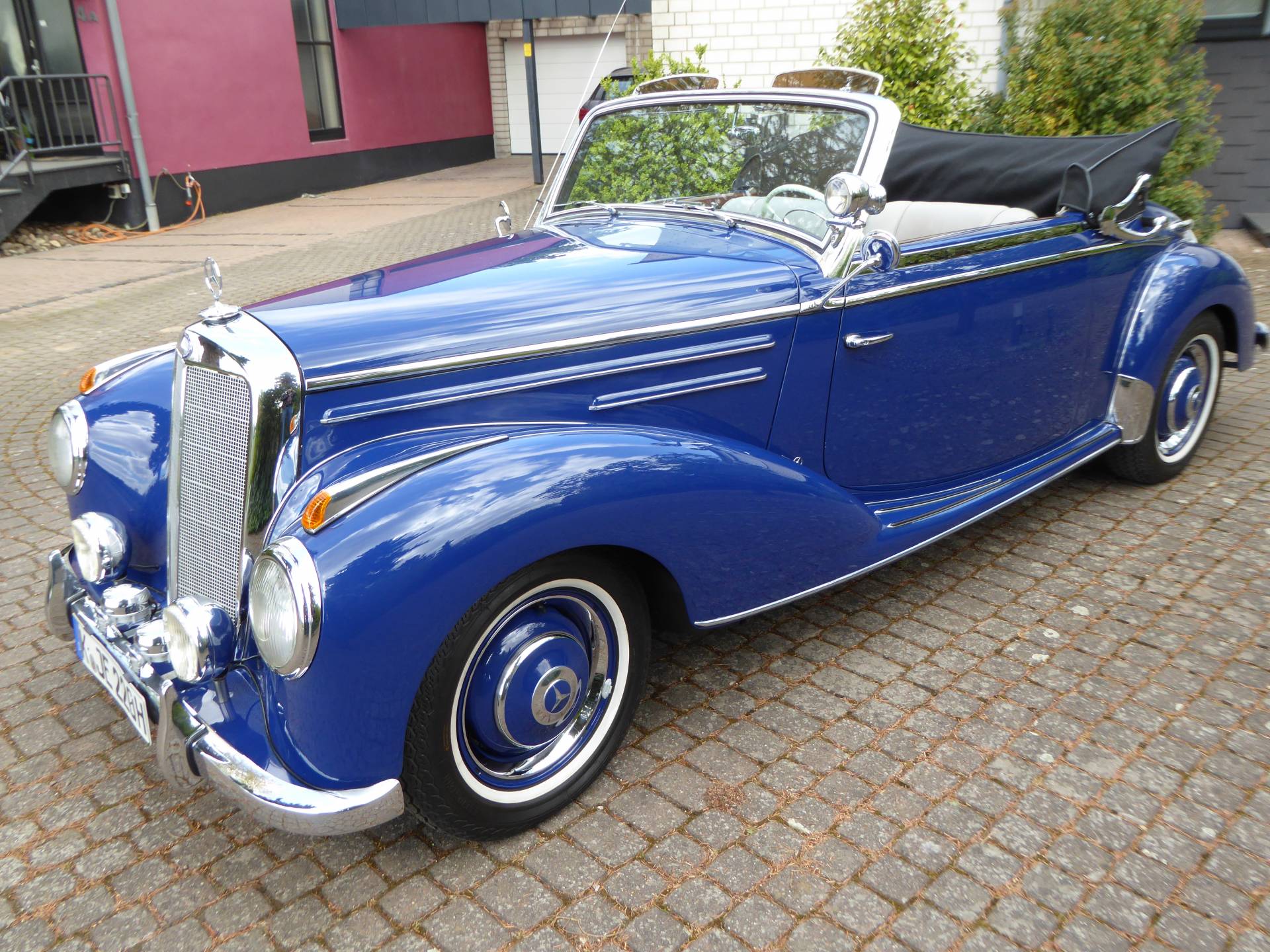 Mercedes-Benz 220 W 187 Oldtimer kaufen - Classic Trader