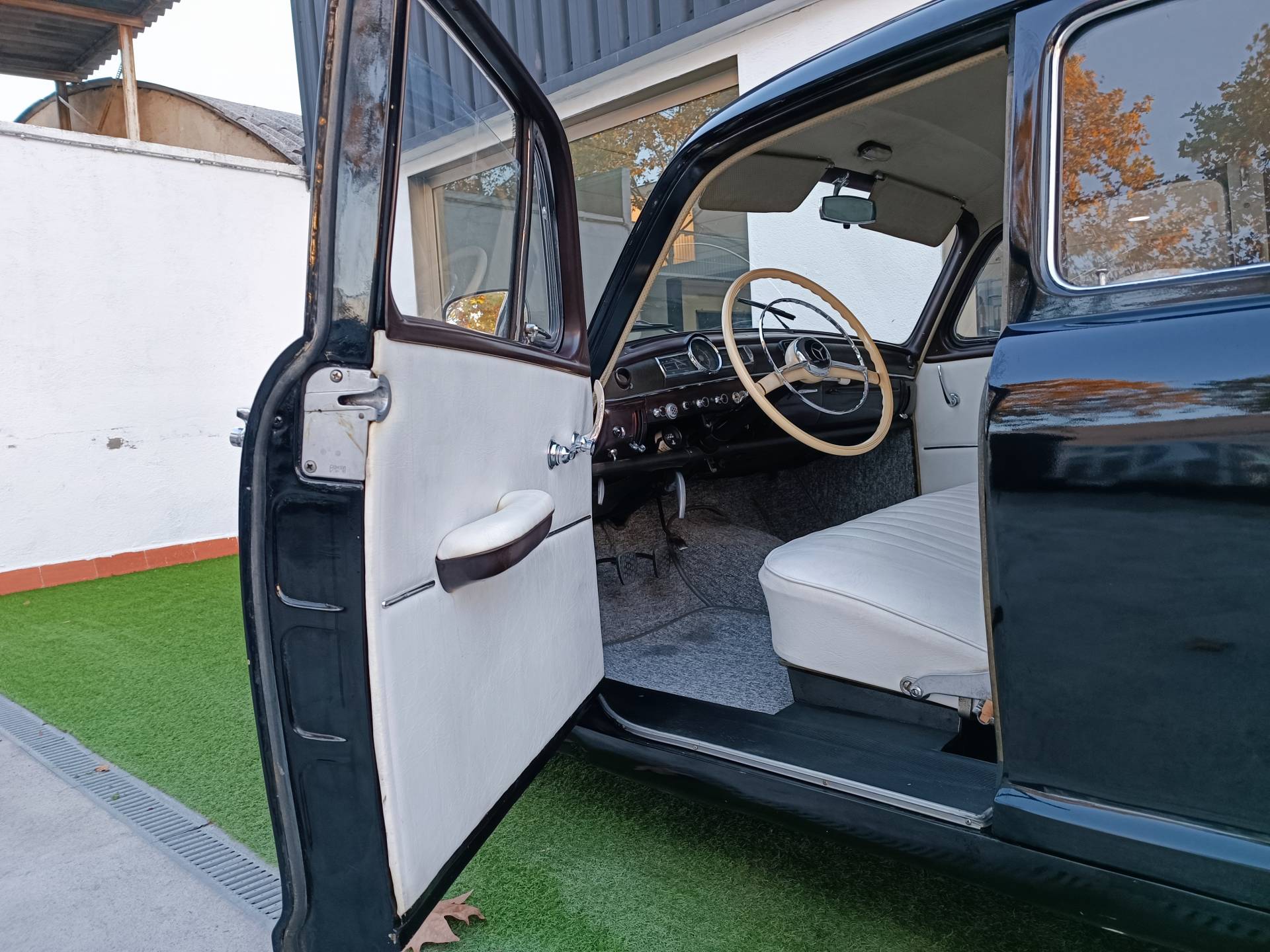 En Venta: Mercedes-Benz 180 DC (1962) ofrecido por 15.500 EUR