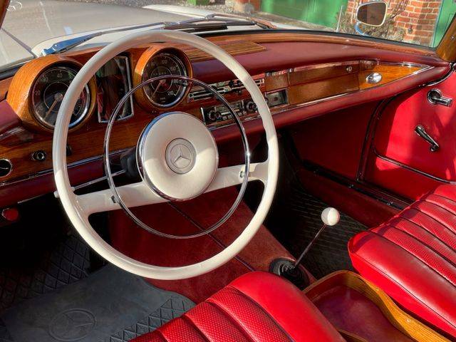 Mercedes-Benz 220 Classic Cars for Sale - Classic Trader