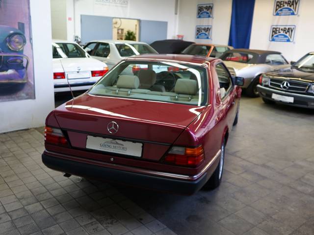 Mercedes-Benz E-Class Classic Cars for Sale - Classic Trader