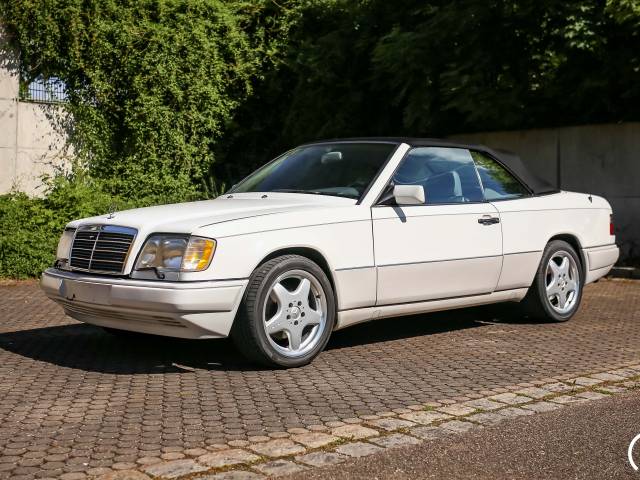 Mercedes-Benz E-Class Classic Cars for Sale - Classic Trader