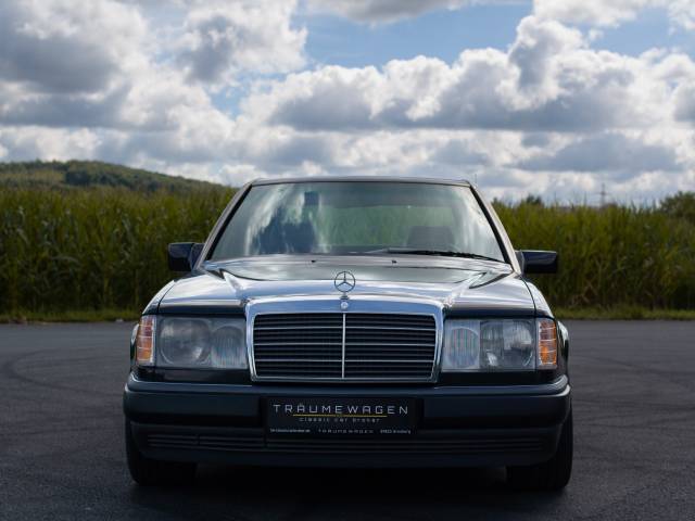 Mercedes-Benz E-Class Classic Cars for Sale - Classic Trader