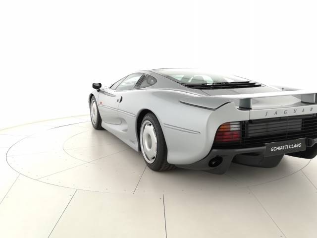 Jaguar XJ220 Oldtimer kopen - Classic Trader