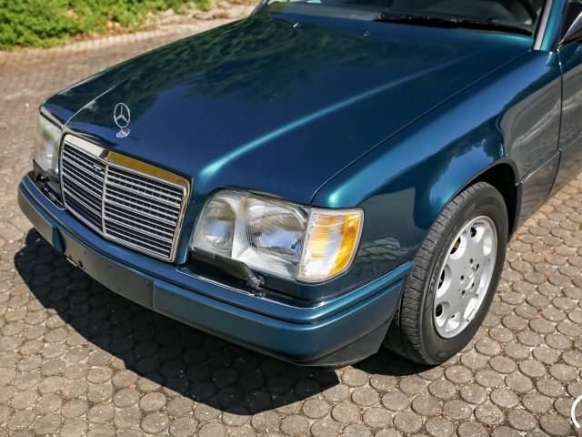 Mercedes-Benz E-Class Classic Cars for Sale - Classic Trader
