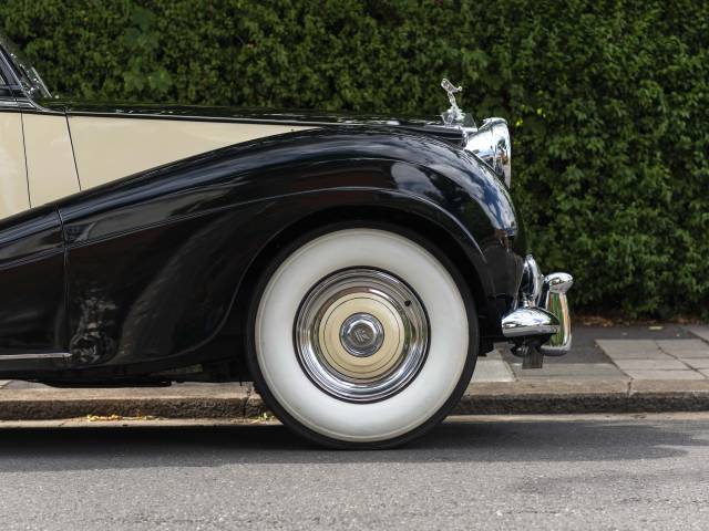 Rolls-Royce Silver Wraith Classic Cars for Sale - Classic Trader