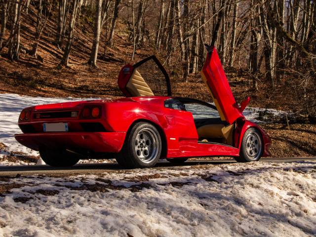 Lamborghini Classic Cars for Sale - Classic Trader