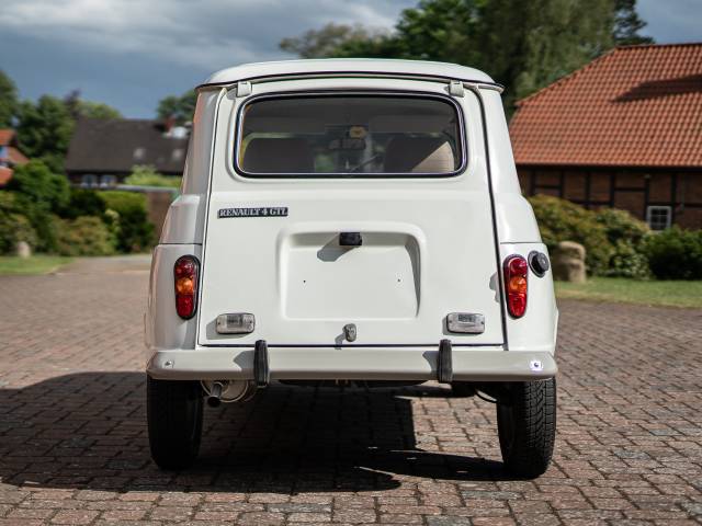 Renault R 4 Classic Cars for Sale - Classic Trader