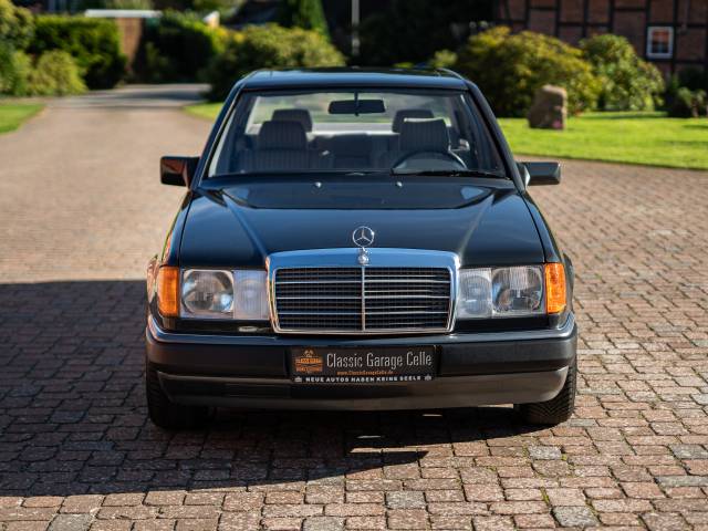 Mercedes-Benz E-Class Classic Cars for Sale - Classic Trader