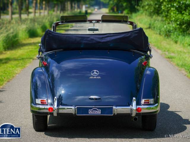 Mercedes-Benz 220 Classic Cars for Sale - Classic Trader