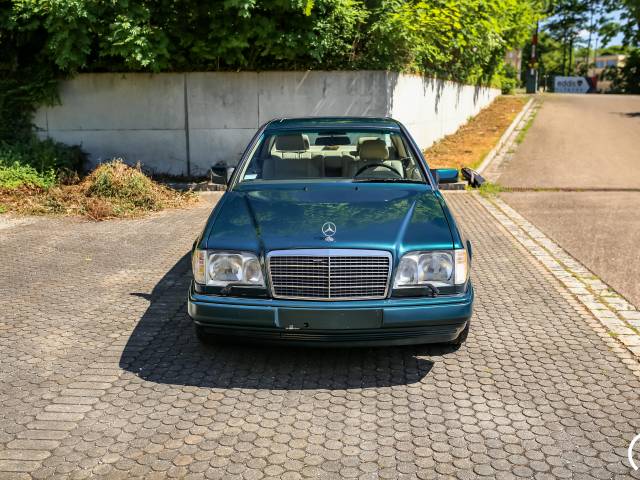 Mercedes-Benz E-Class Classic Cars for Sale - Classic Trader
