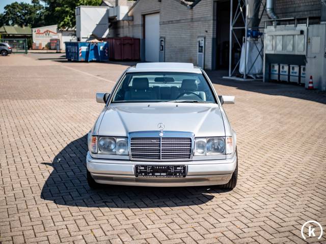 Mercedes-Benz E-Class Classic Cars for Sale - Classic Trader