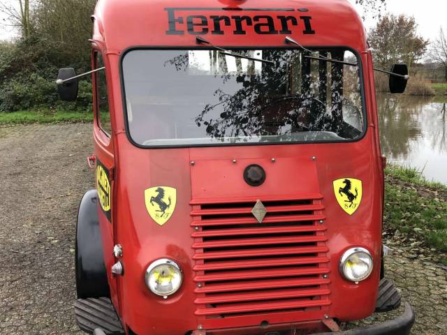 Renault Galion classique de collection à acheter