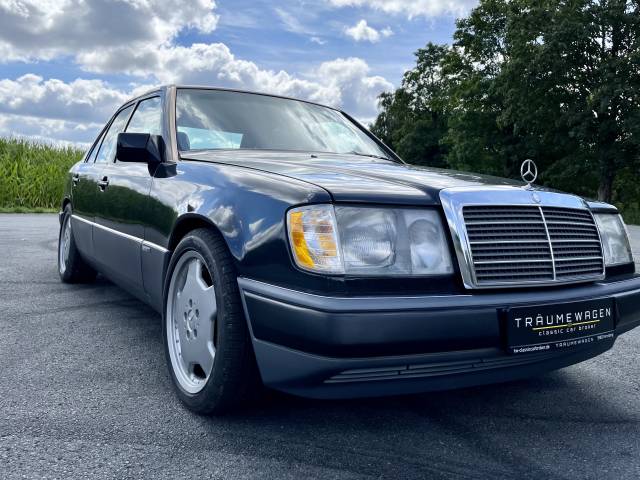 Mercedes-Benz E-Class Classic Cars for Sale - Classic Trader