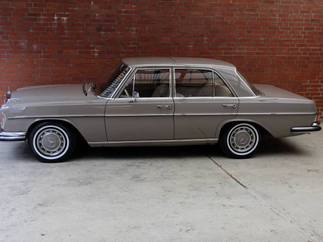 Mercedes-Benz 280 Classic Cars for Sale - Classic Trader