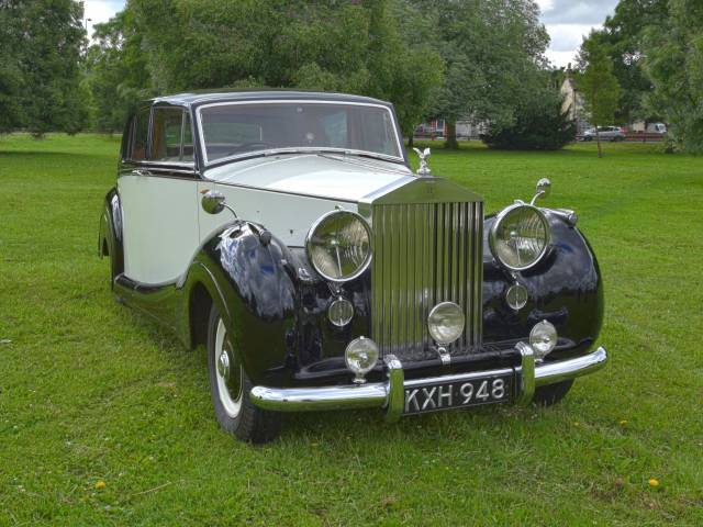 Rolls-Royce Silver Wraith Classic Cars for Sale - Classic Trader