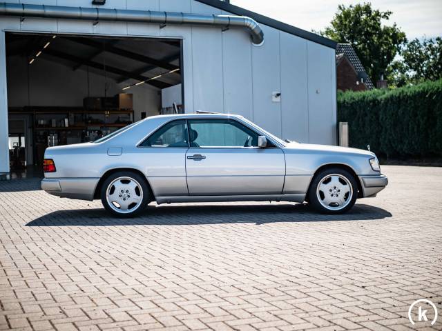 Mercedes-Benz E-Class Classic Cars for Sale - Classic Trader