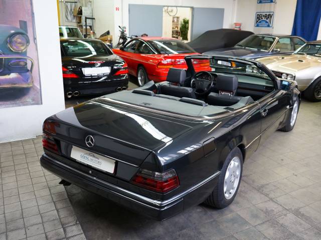 Mercedes-Benz E-Class Classic Cars for Sale - Classic Trader