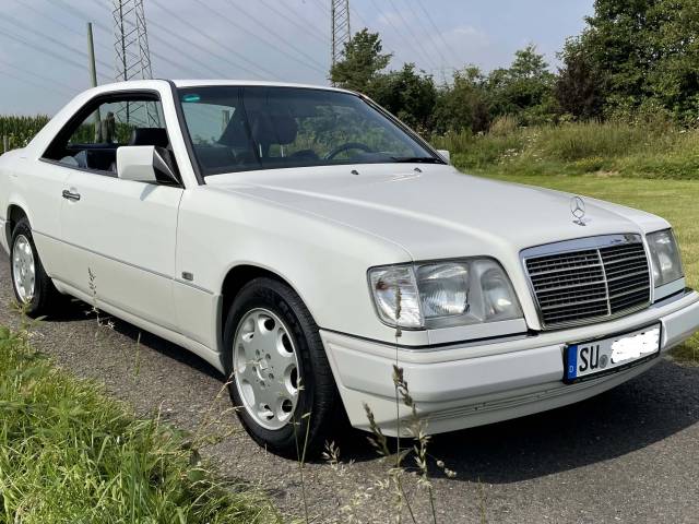 Mercedes-Benz E-Class Classic Cars for Sale - Classic Trader