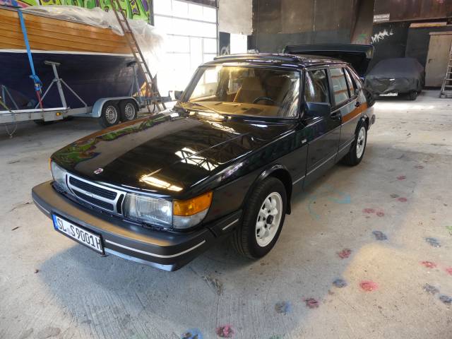 Saab 900 Classic Cars for Sale - Classic Trader