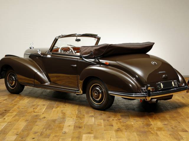 Mercedes-Benz 300 Classic Cars for Sale - Classic Trader