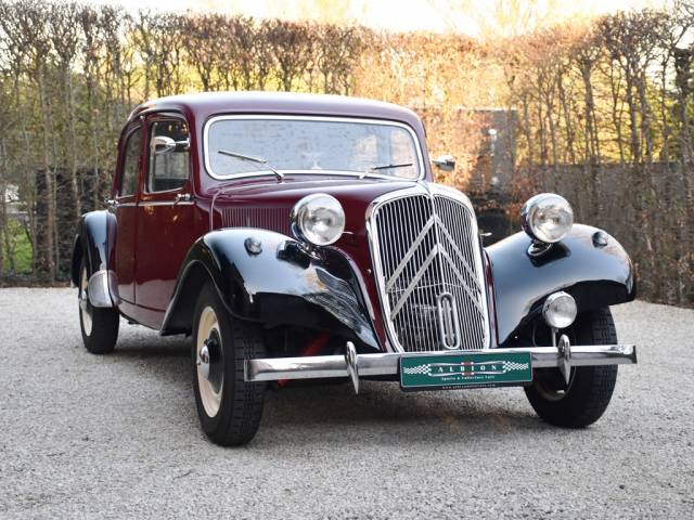 Citroën Traction Avant Classic Cars for Sale - Classic Trader