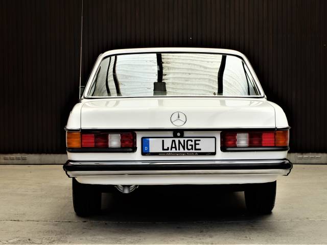 Mercedes-Benz 123 W 123 Classic Cars for Sale - Classic Trader