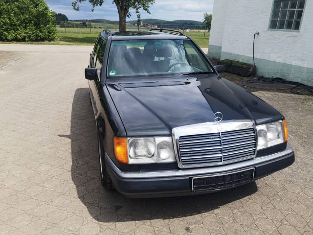 Mercedes-Benz E-Class Classic Cars for Sale - Classic Trader
